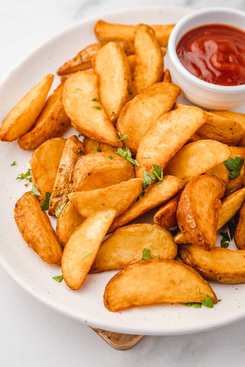 Air Fryer Frozen Potato Wedges - cravingsmallbites.com